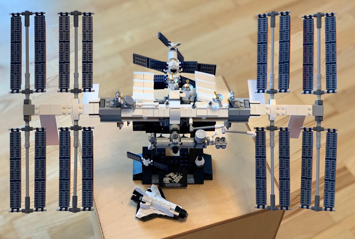 Lego International Space Station – EmmabBooks.com
